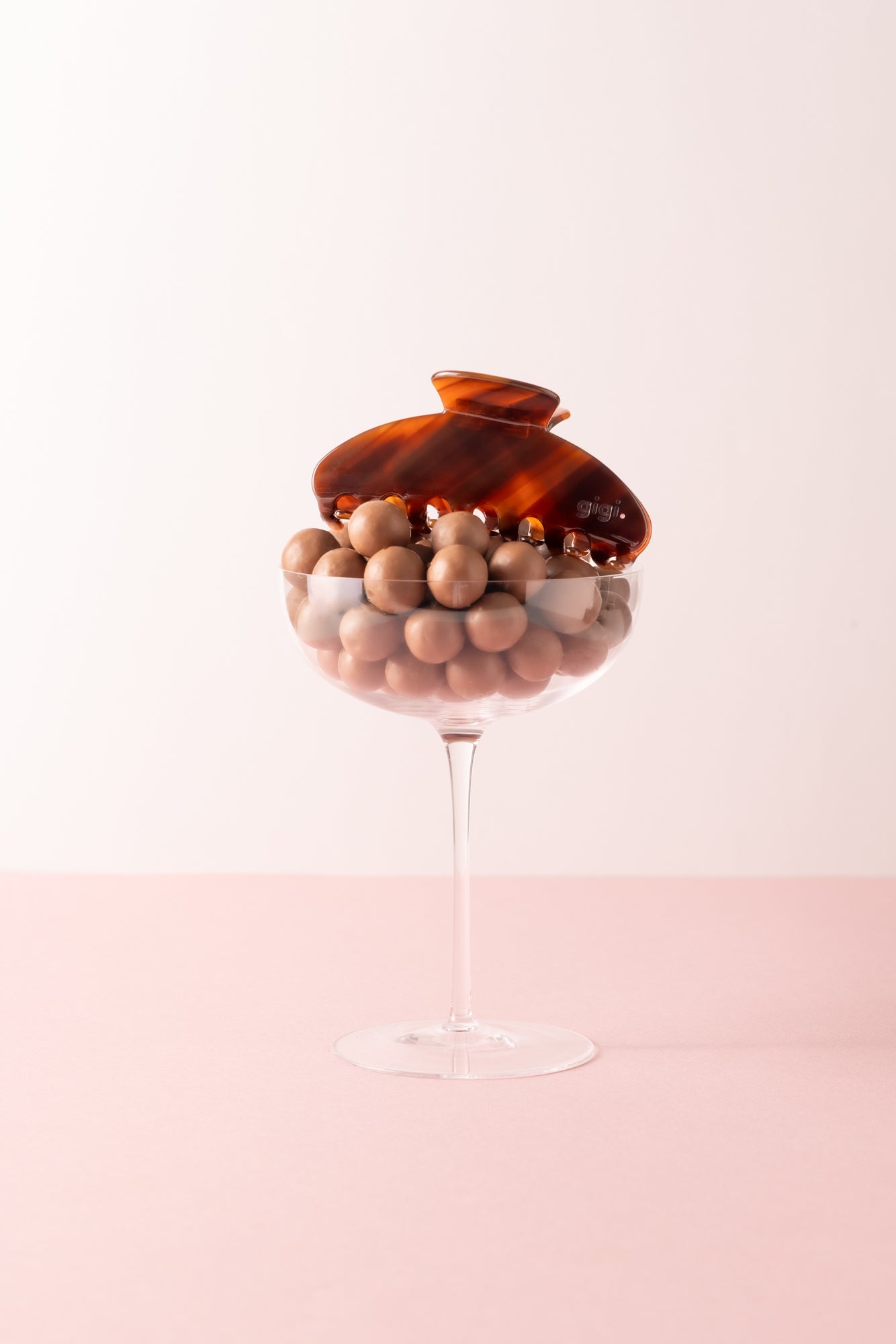 Banana coffee bean pinch – gigi.
